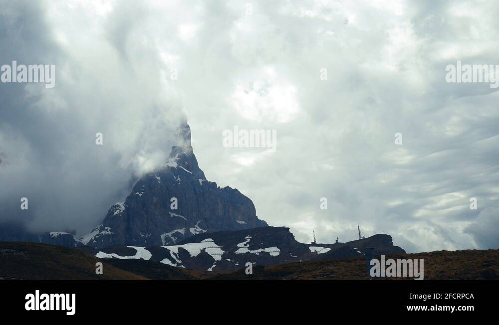 Wind blowing clouds Stock Videos & Footage - HD and 4K Video Clips - Alamy