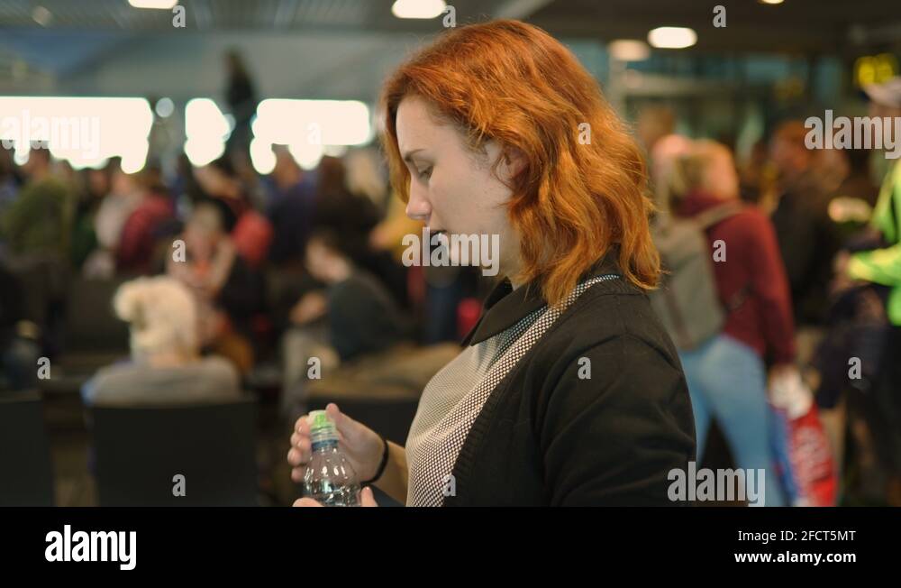 Airport and queue Stock Videos & Footage - HD and 4K Video Clips - Alamy