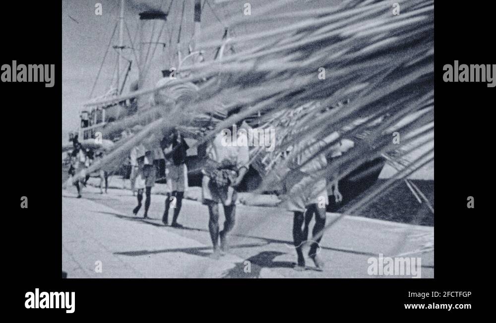 Rattan boat Stock Videos & Footage - HD and 4K Video Clips - Alamy