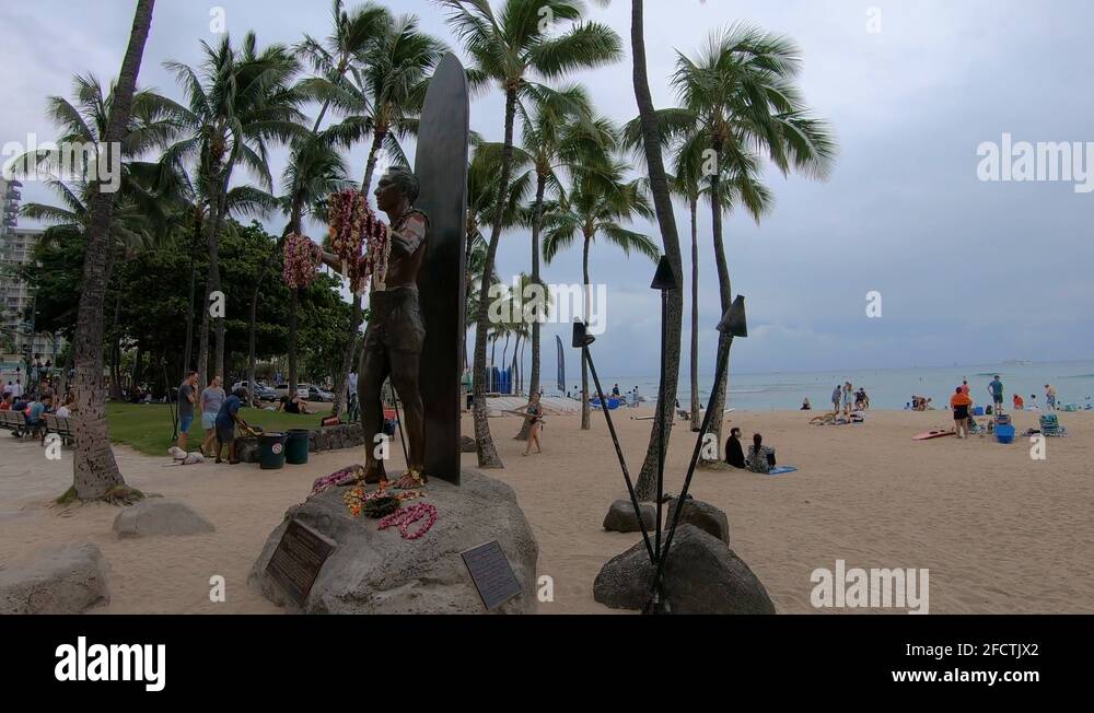 Duke kahanamoku statue waikiki beach Stock Videos & Footage - HD and 4K ...