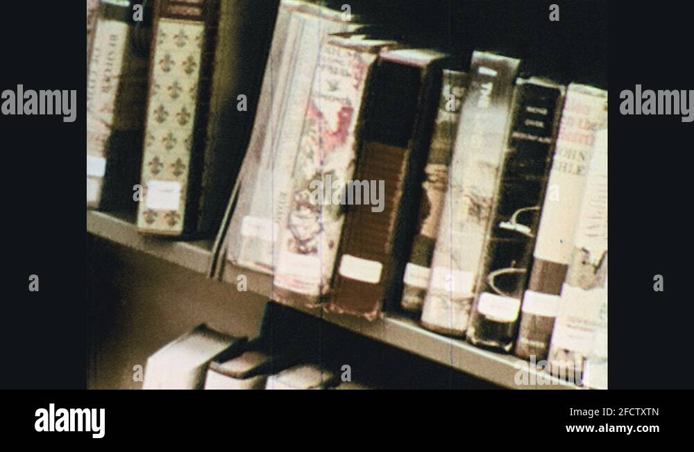 Woman reading 1970s Stock Videos & Footage - HD and 4K Video Clips - Alamy