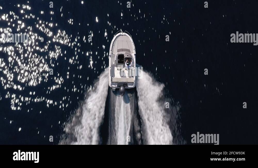 Vertical tracking shot Stock Videos & Footage - HD and 4K Video Clips ...