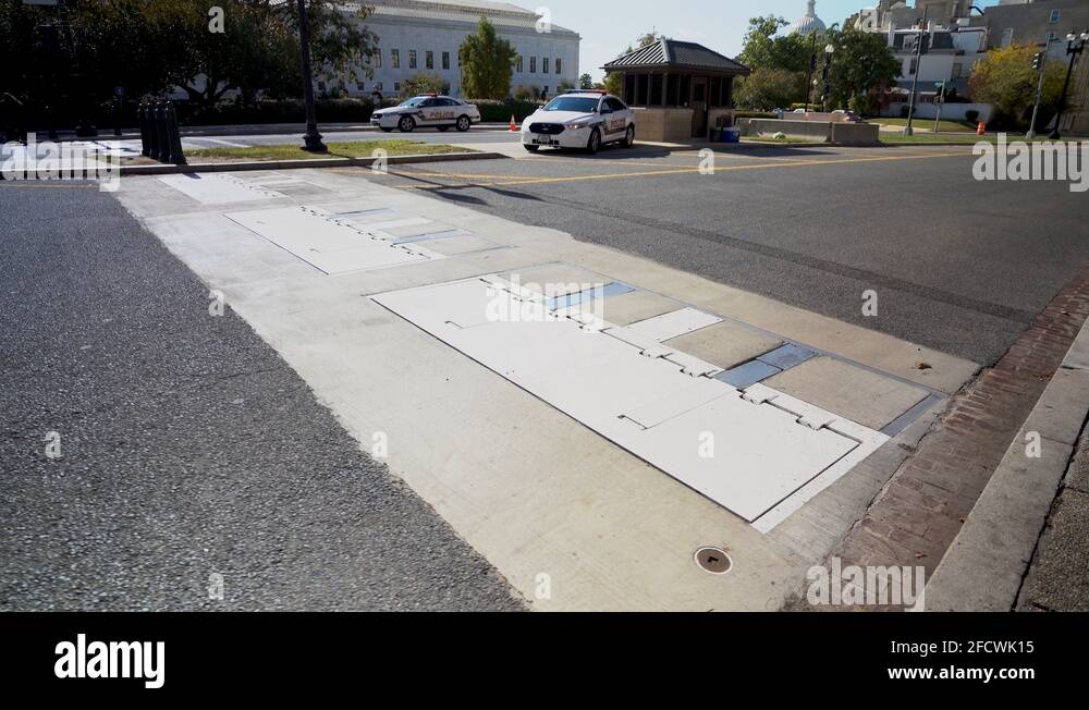 Pavement blockers Stock Videos & Footage - HD and 4K Video Clips - Alamy