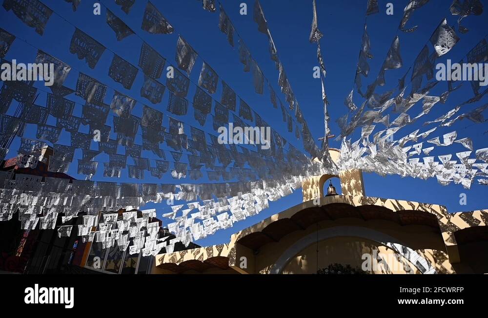 Paper church Stock Videos & Footage - HD and 4K Video Clips - Alamy