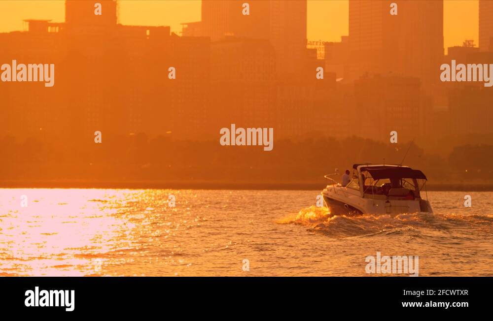 Lake cruiser Stock Videos & Footage - HD and 4K Video Clips - Alamy