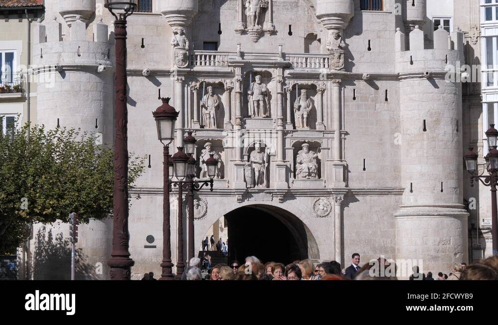 Gateway sculptures Stock Videos & Footage - HD and 4K Video Clips - Alamy