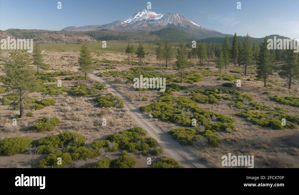 Mount shasta road Stock Videos & Footage - HD and 4K Video Clips - Alamy