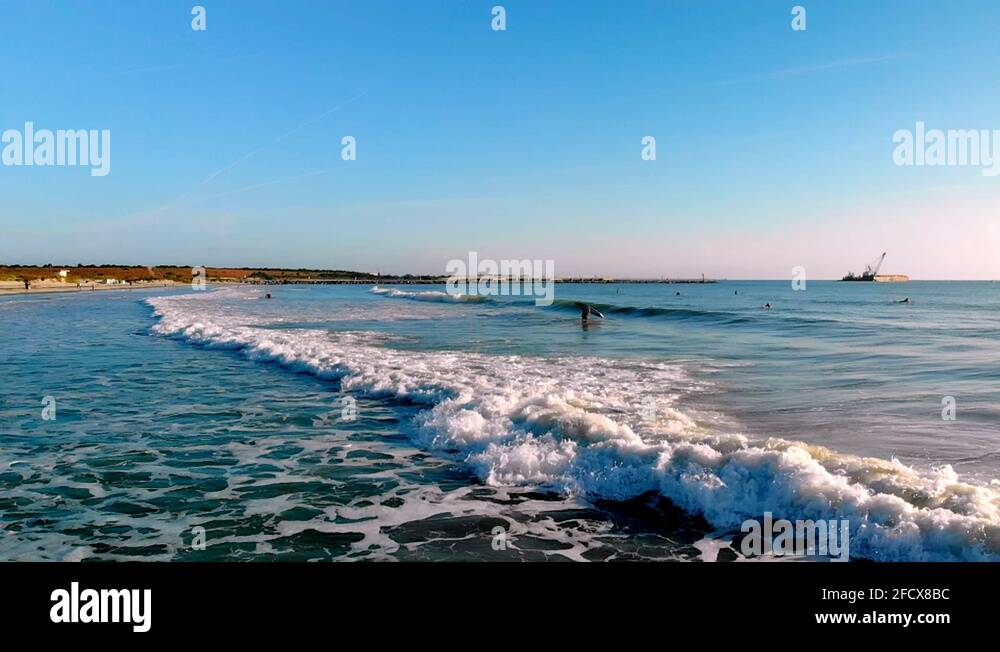 Surf line up Stock Videos & Footage - HD and 4K Video Clips - Alamy