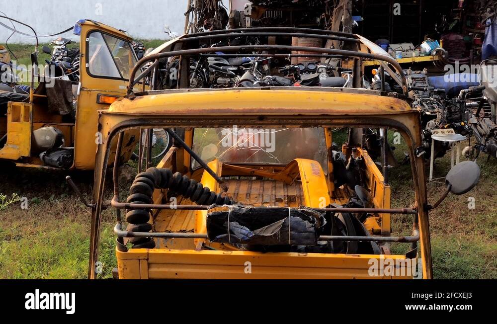 Truck rusting Stock Videos & Footage - HD and 4K Video Clips - Alamy