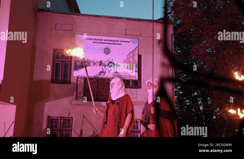 Acrobat medieval Stock Videos & Footage - HD and 4K Video Clips - Alamy