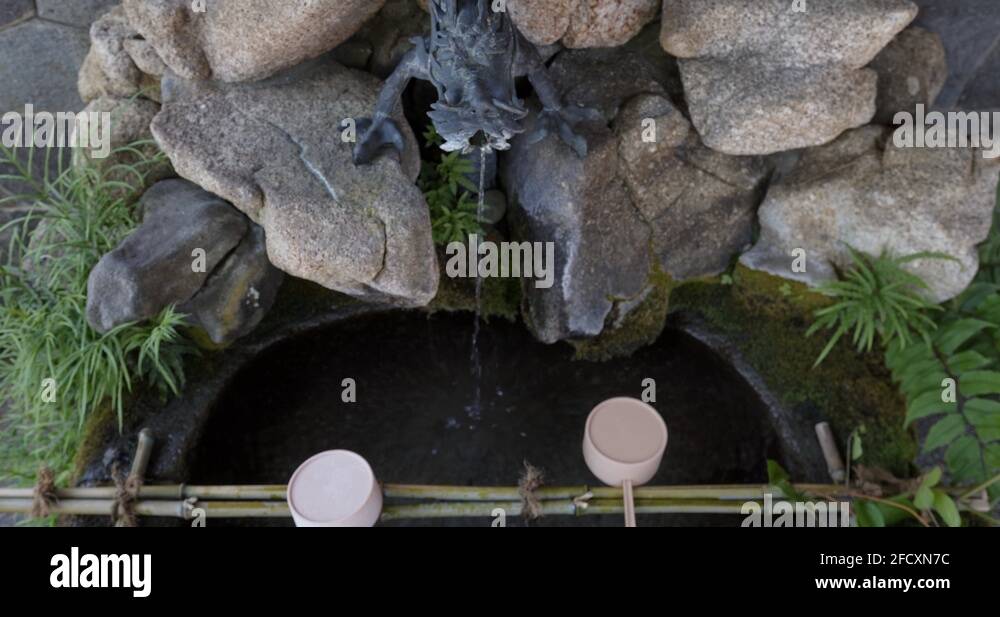 Pitcher spout Stock Videos & Footage - HD and 4K Video Clips - Alamy