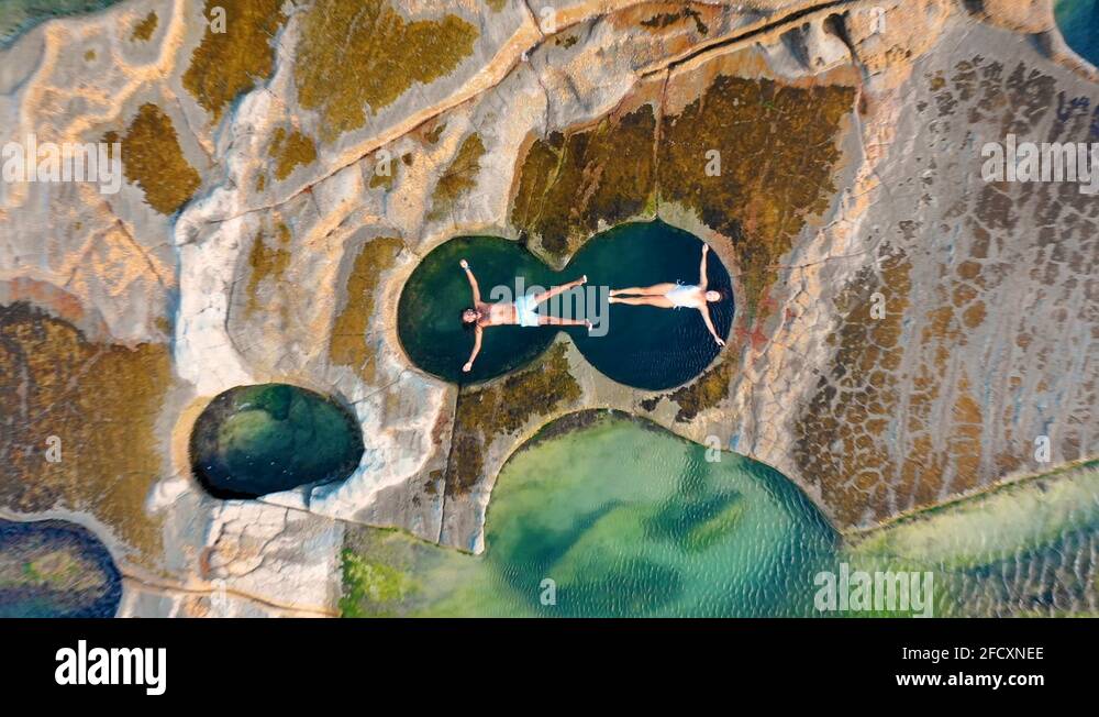 Figure eight Stock Videos & Footage - HD and 4K Video Clips - Alamy