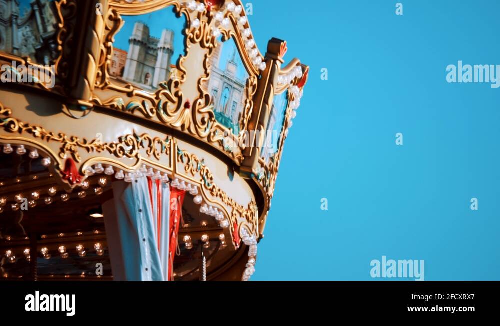 Fairground mirrors Stock Videos & Footage - HD and 4K Video Clips - Alamy