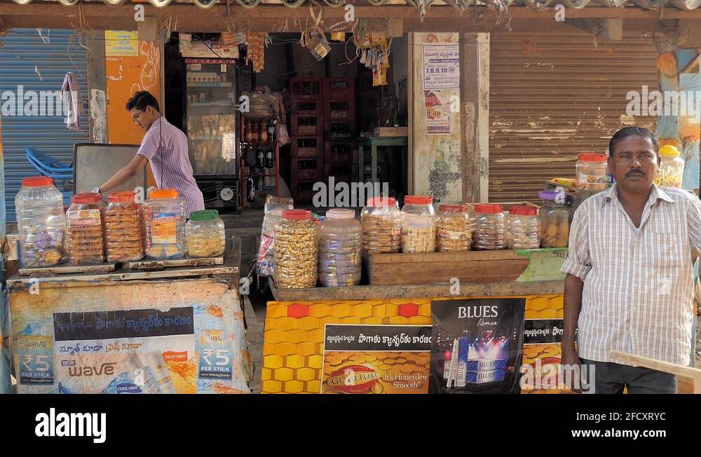 Roadside bottle shop Stock Videos & Footage - HD and 4K Video Clips - Alamy