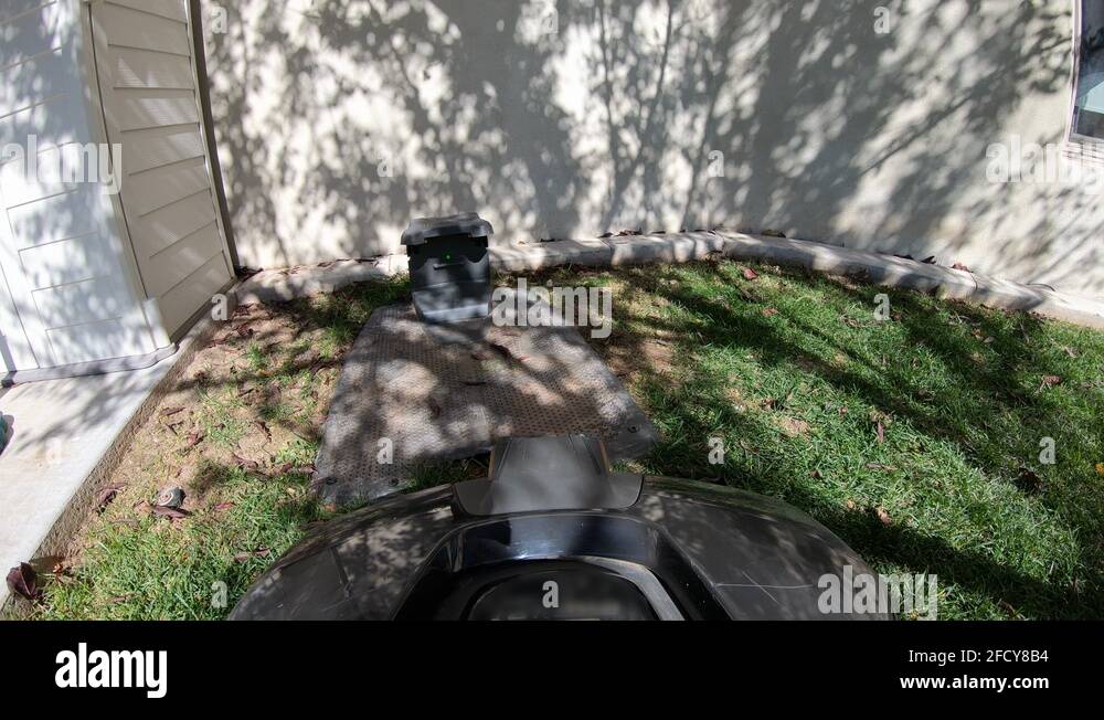 Autonomous docking Stock Videos & Footage - HD and 4K Video Clips - Alamy