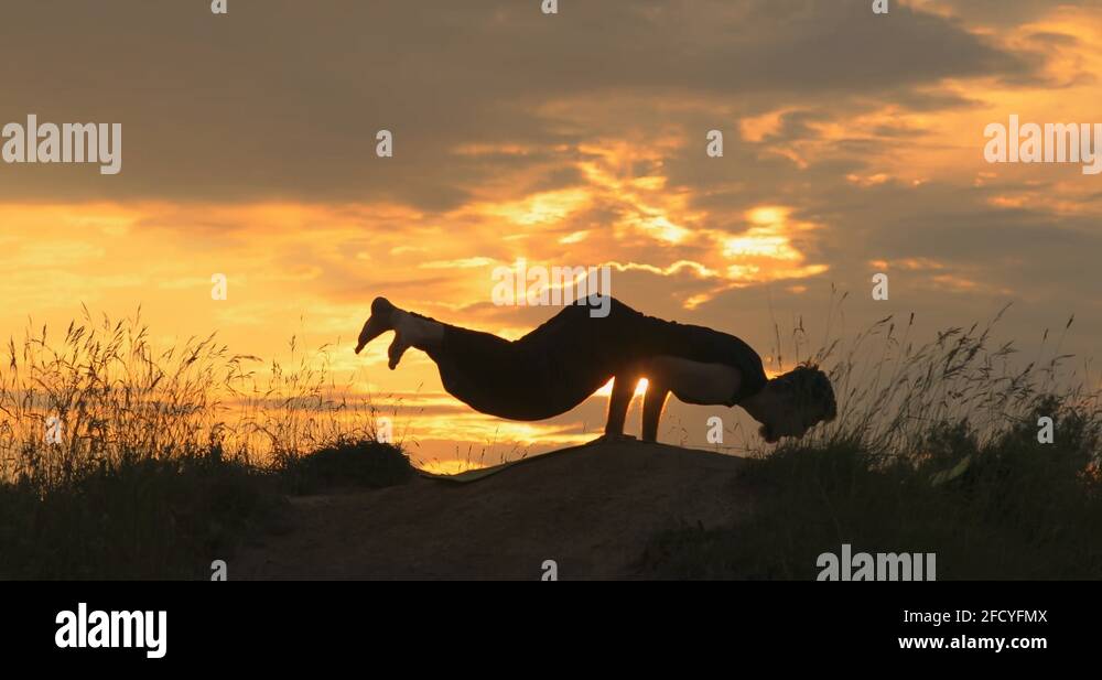 Balancing arm Stock Videos & Footage - HD and 4K Video Clips - Alamy