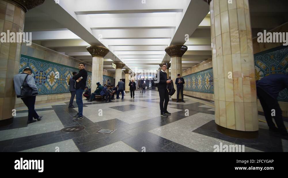 Tashkent underground metro (subway). Pakhtakor station -ing between ...