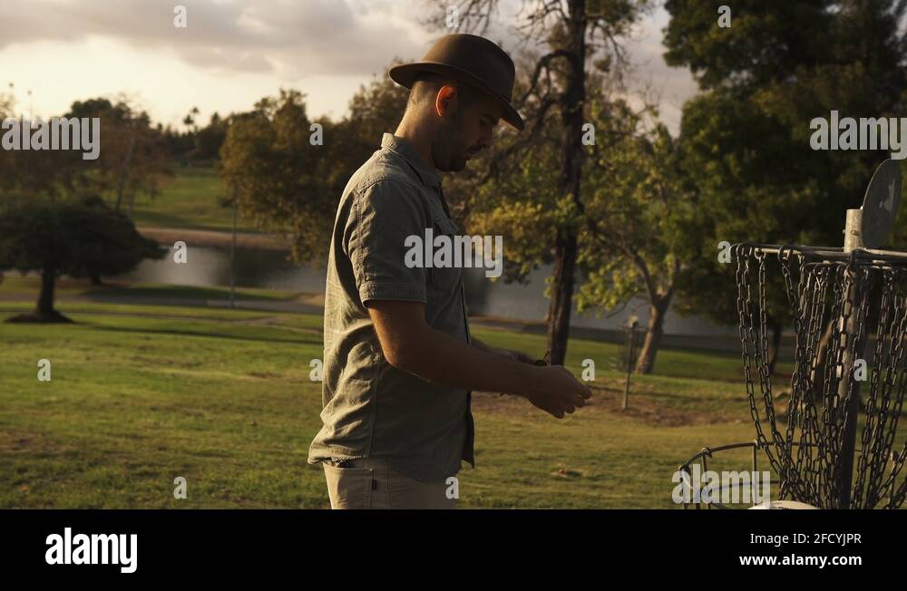 Frisbee golf goal Stock Videos & Footage - HD and 4K Video Clips - Alamy