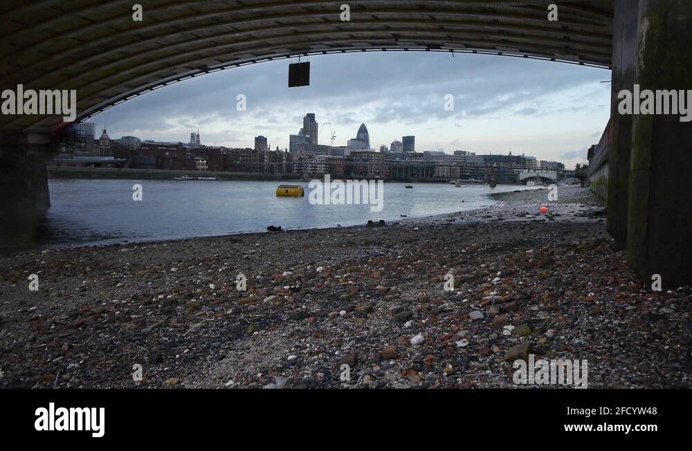 Under the arches of london bridge Stock Videos & Footage - HD and 4K ...
