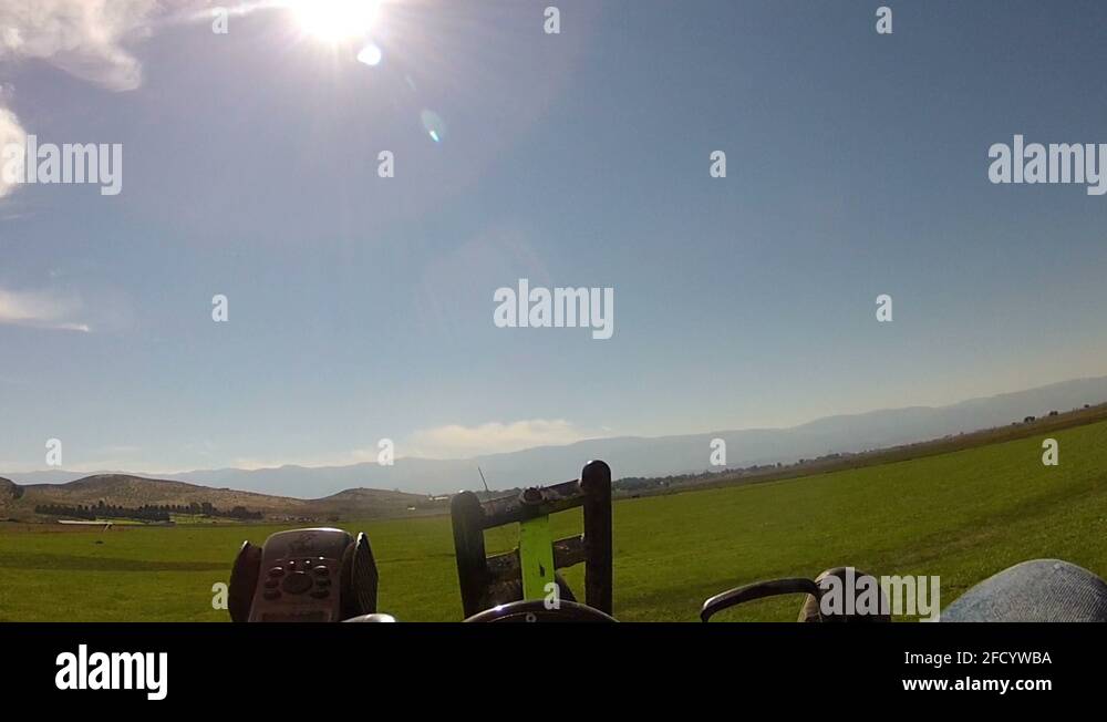 Aircraft low level Stock Videos & Footage - HD and 4K Video Clips - Alamy