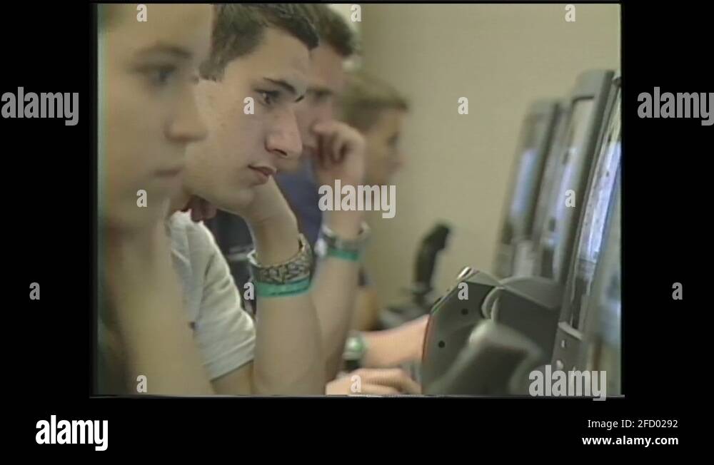 1990s work computer Stock Videos & Footage - HD and 4K Video Clips - Alamy