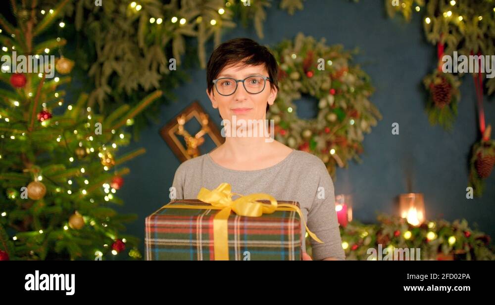 Glad handing Stock Videos & Footage - HD and 4K Video Clips - Alamy