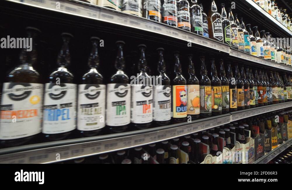 Beer aisle shop Stock Videos & Footage - HD and 4K Video Clips - Alamy