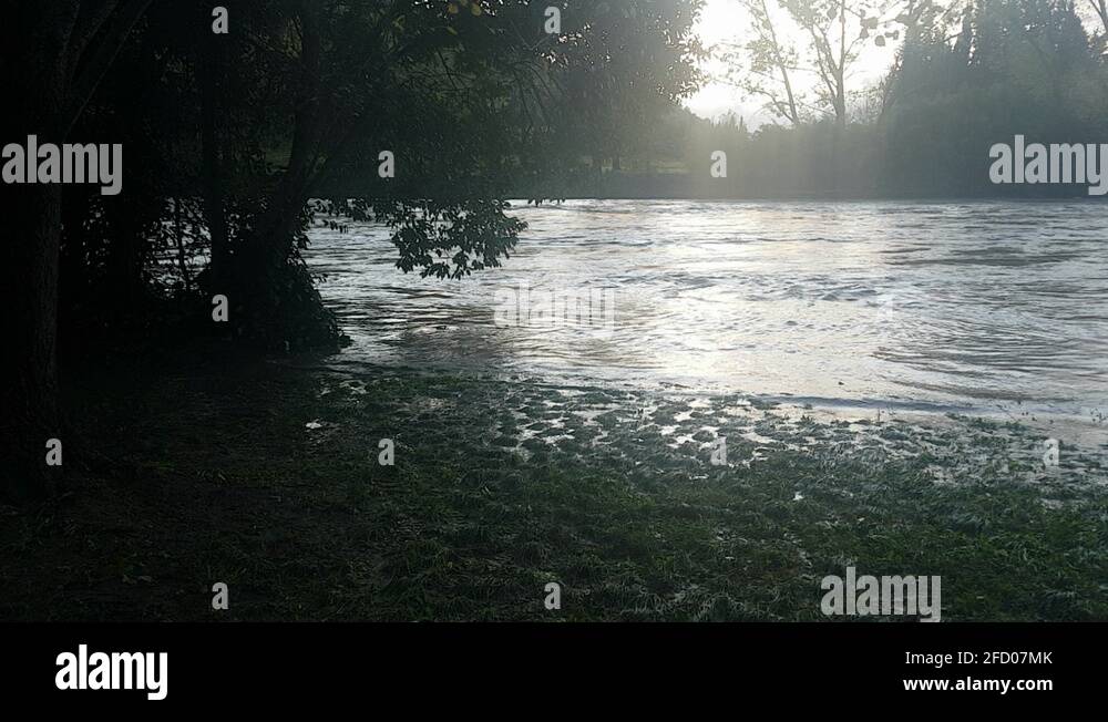 Flood of the arno Stock Videos & Footage - HD and 4K Video Clips - Alamy