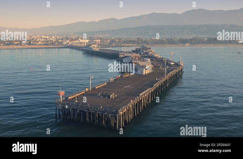 Shoreline drive Stock Videos & Footage - HD and 4K Video Clips - Alamy