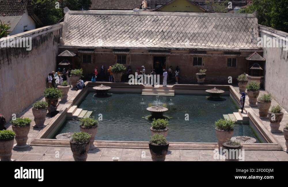 Sultan spring water Stock Videos & Footage - HD and 4K Video Clips - Alamy