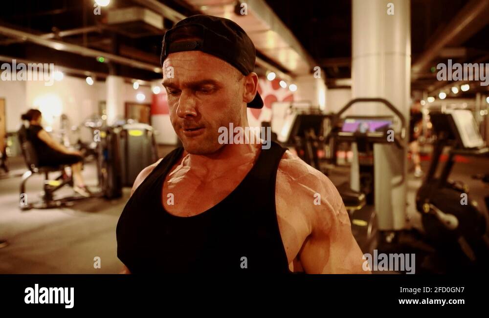 Lean physique Stock Videos & Footage - HD and 4K Video Clips - Alamy