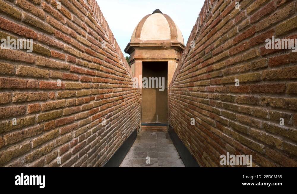 Open brick Stock Videos & Footage - HD and 4K Video Clips - Alamy