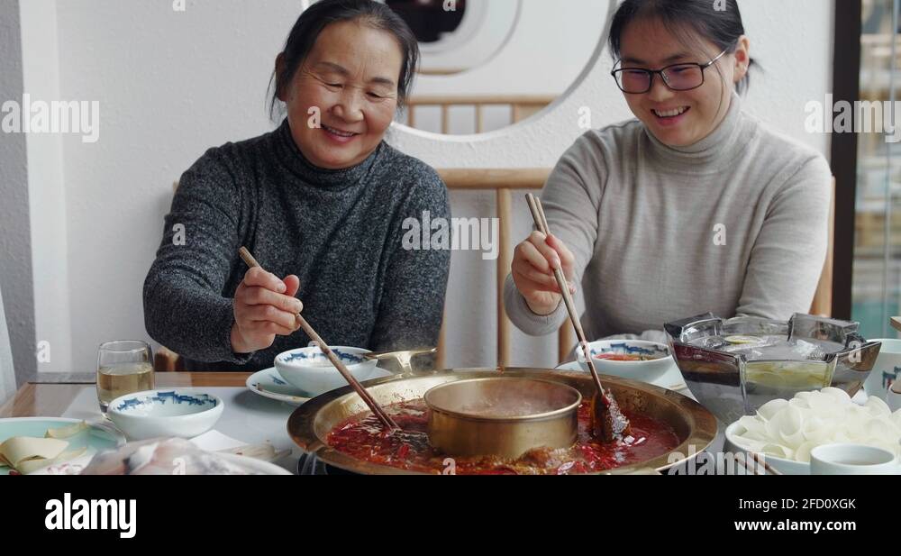 Happy family hotpot Stock Videos & Footage - HD and 4K Video Clips - Alamy