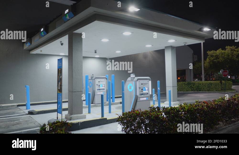Atm machines Stock Videos & Footage - HD and 4K Video Clips - Alamy