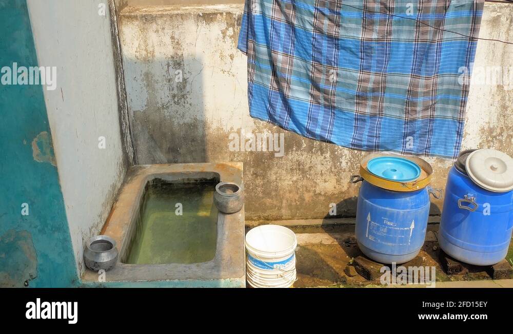 Outside water tank Stock Videos & Footage - HD and 4K Video Clips - Alamy