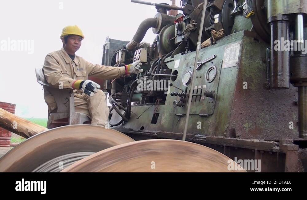 Gold mines worker Stock Videos & Footage - HD and 4K Video Clips - Alamy