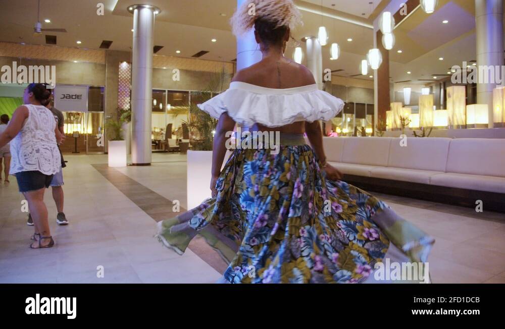 Mexican girl dancing Stock Videos & Footage - HD and 4K Video Clips - Alamy