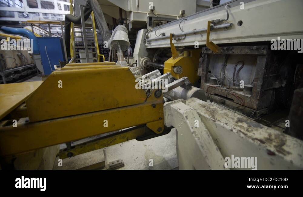 Aluminium extrusion Stock Videos & Footage - HD and 4K Video Clips - Alamy