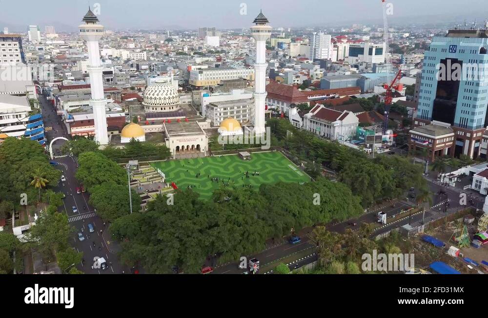 Masjid raya bandung Stock Videos & Footage - HD and 4K Video Clips - Alamy