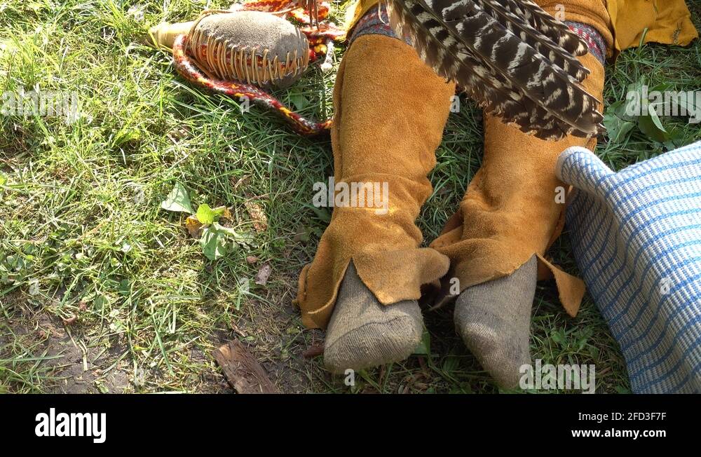 Cherokee indian feather Stock Videos & Footage - HD and 4K Video Clips ...