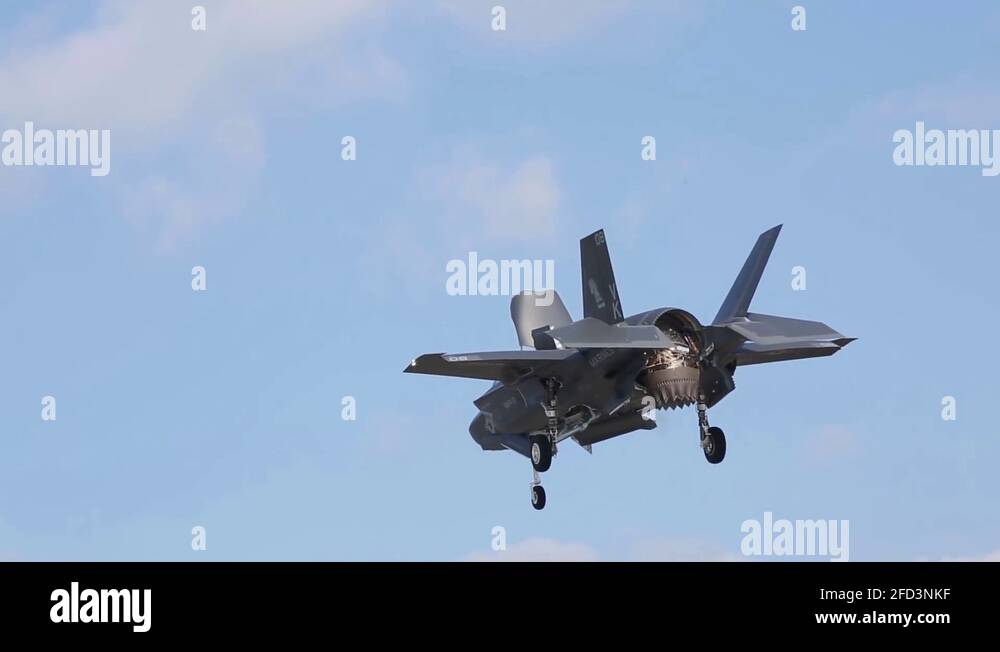 Lockheed Martin F-35 Lightning II Upright Runway Landing Stock Video ...