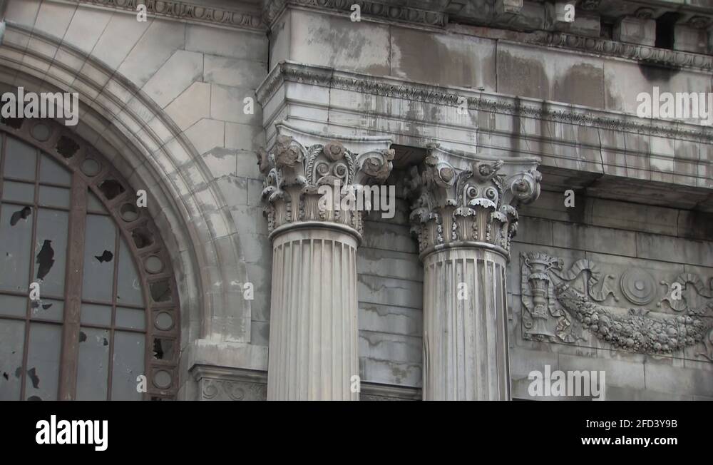 Rotten windows Stock Videos & Footage - HD and 4K Video Clips - Alamy