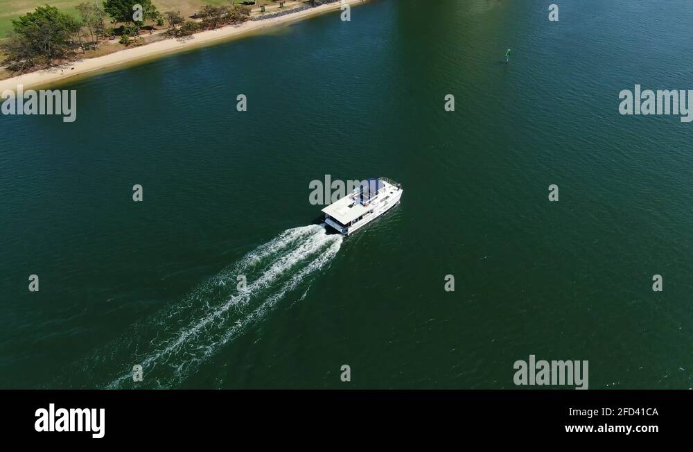 Boast cruise Stock Videos & Footage - HD and 4K Video Clips - Alamy