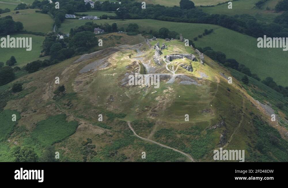 Castell dinas bran Stock Videos & Footage - HD and 4K Video Clips - Alamy
