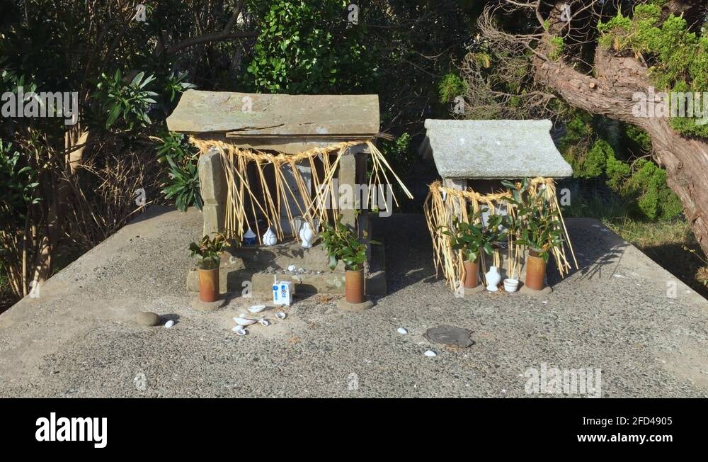 Miniature shrine Stock Videos & Footage - HD and 4K Video Clips - Alamy