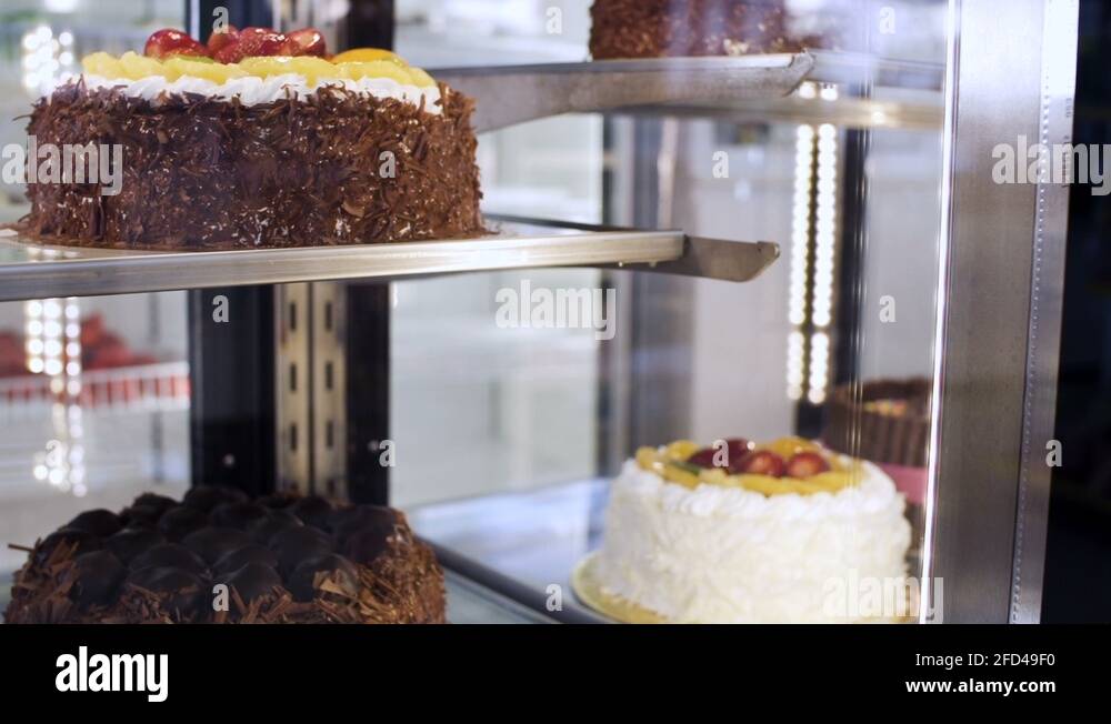 Display torte torte Stock Videos & Footage - HD and 4K Video Clips - Alamy