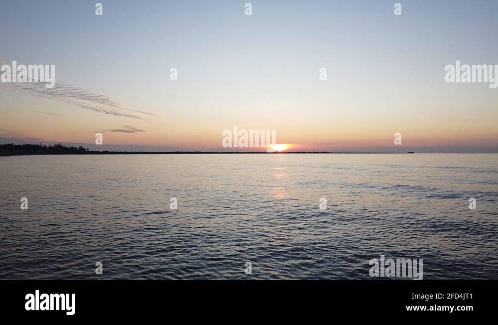 High contrast sunset Stock Videos & Footage - HD and 4K Video Clips - Alamy