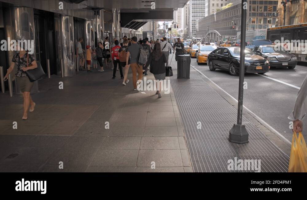 Pavement crowd new york Stock Videos & Footage - HD and 4K Video Clips ...