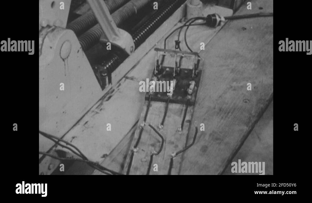 Open and close circuit Stock Videos & Footage - HD and 4K Video Clips ...