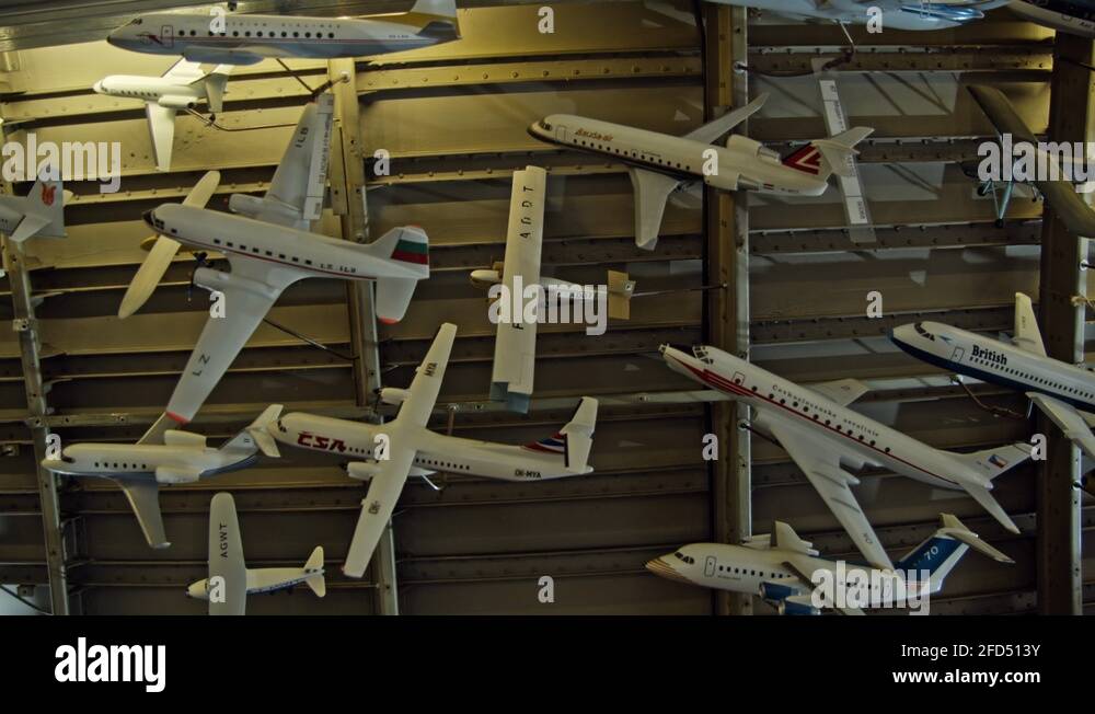 Fight airplane Stock Videos & Footage - HD and 4K Video Clips - Alamy